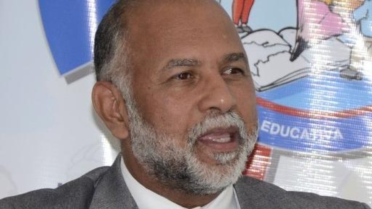 ADP objeta reducir presupuesto Ministerio de Educación