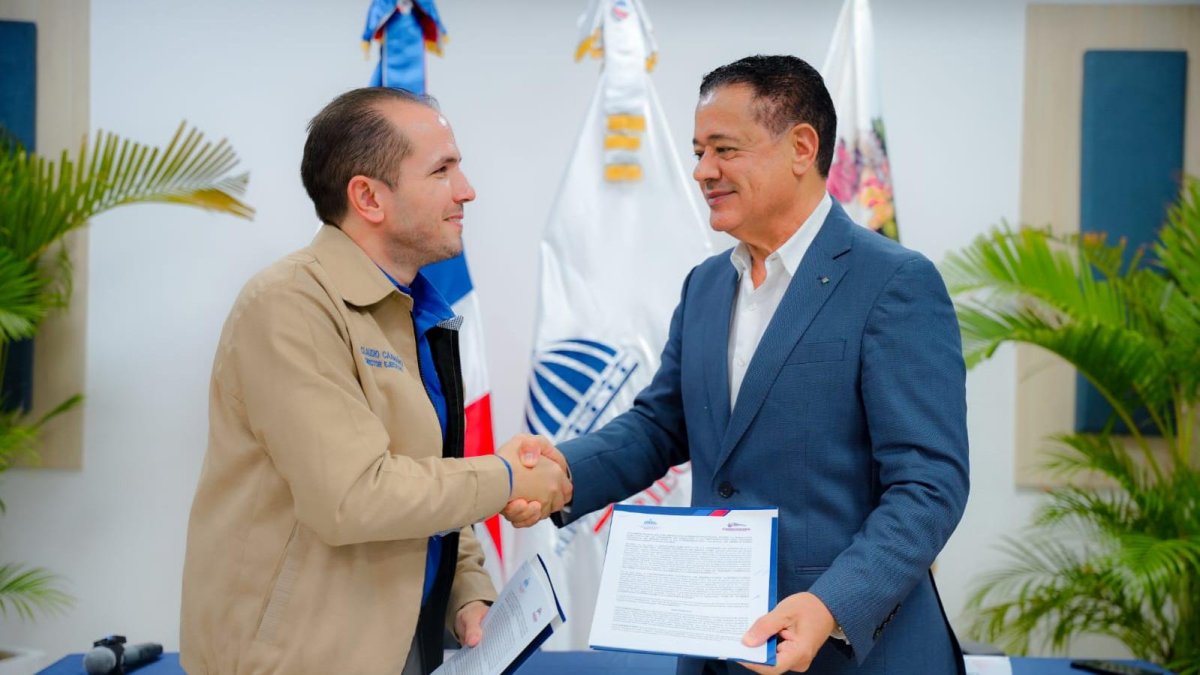 TNR y Confenagro sellan alianza para llevar riego tecnificado a miles ...