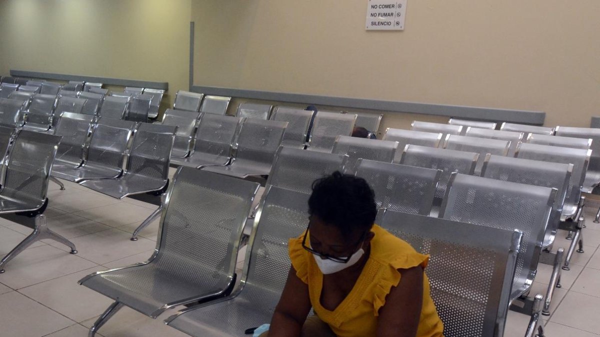 Pacientes al grito por paro médicos