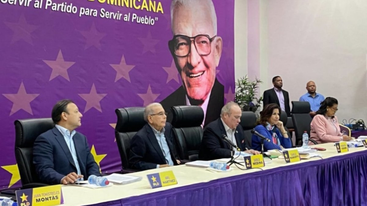 Danilo seguiría como presidente del PLD