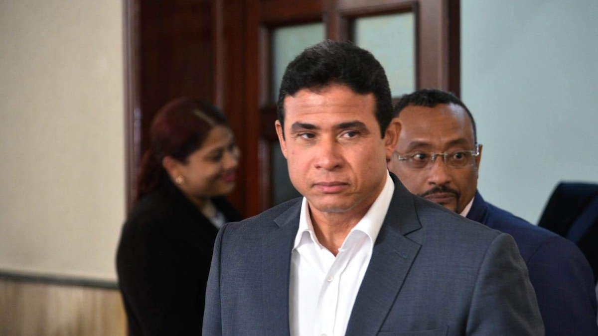 Corte confirma arresto domiciliario al mayor general Adán Cáceres