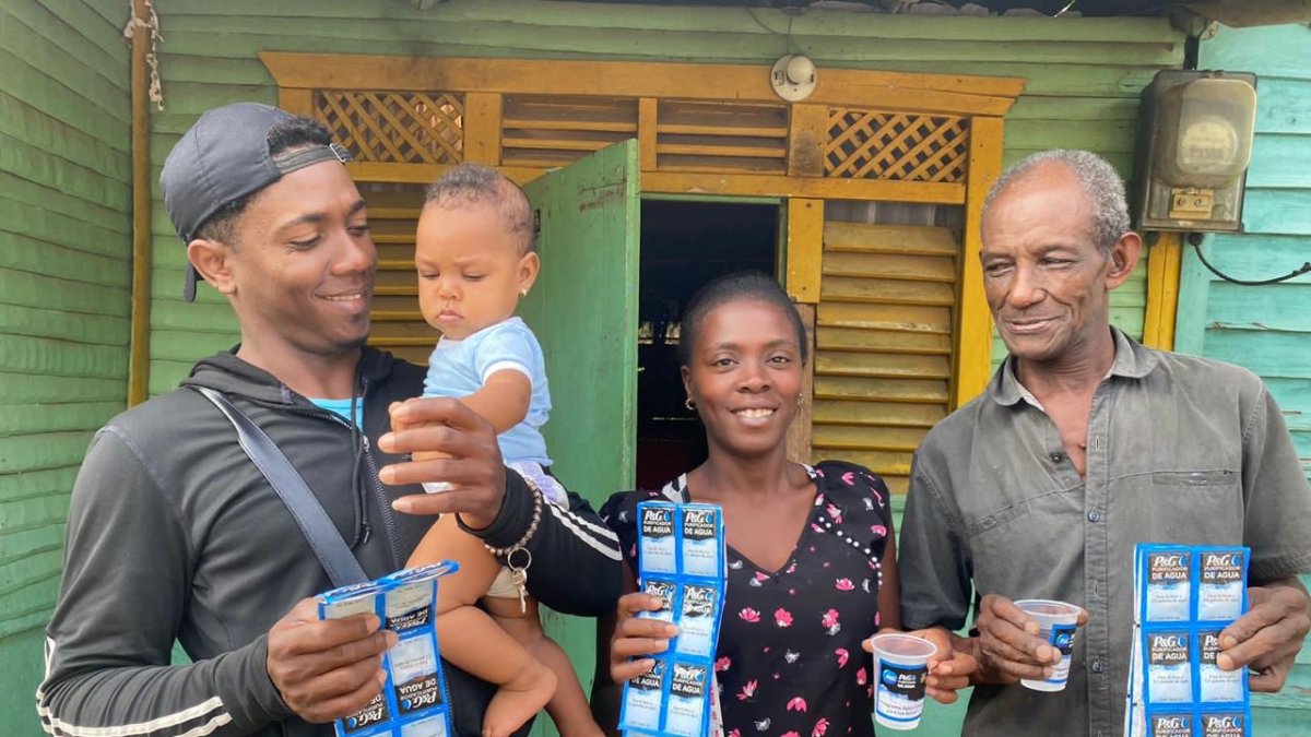 Dice Programa “Agua Limpia” beneficia a 100 mil familias