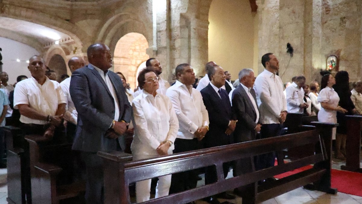 PRD resalta aportes de Peña Gómez a democracia