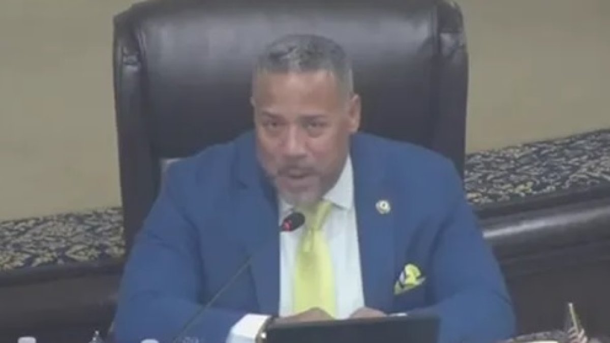 Alex Méndez pide calles más limpias en Paterson: “¡Basta de nieve y ...