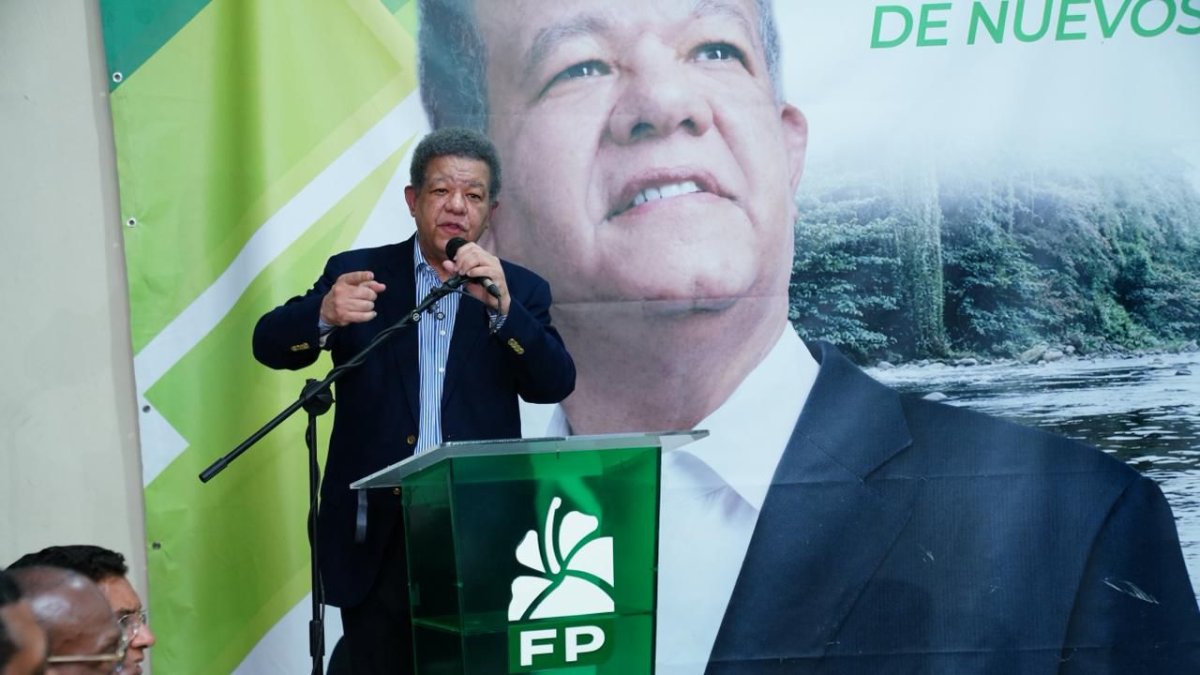 Leonel acusa al PRM de usar fondos de SeNaSa para “comprar elecciones”