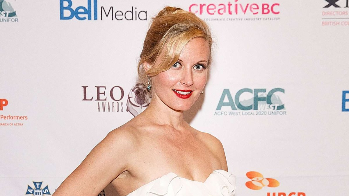 Fallece Carrie Anne Fleming, actriz de ‘Supernatural’ y ‘iZombie’, a ...