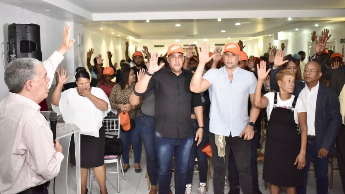 Amarante Baret denuncia abandono Santo Domingo Este