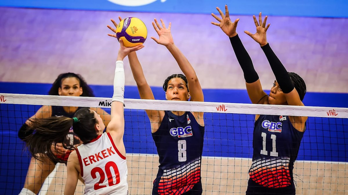 Turquía suda para vencer a Reinas del Caribe