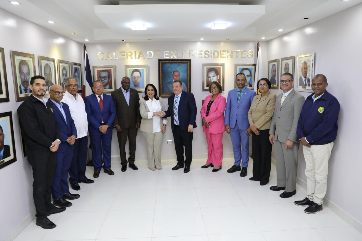 Coopnama recibe visita de cortesía de la presidenta del Idecoop