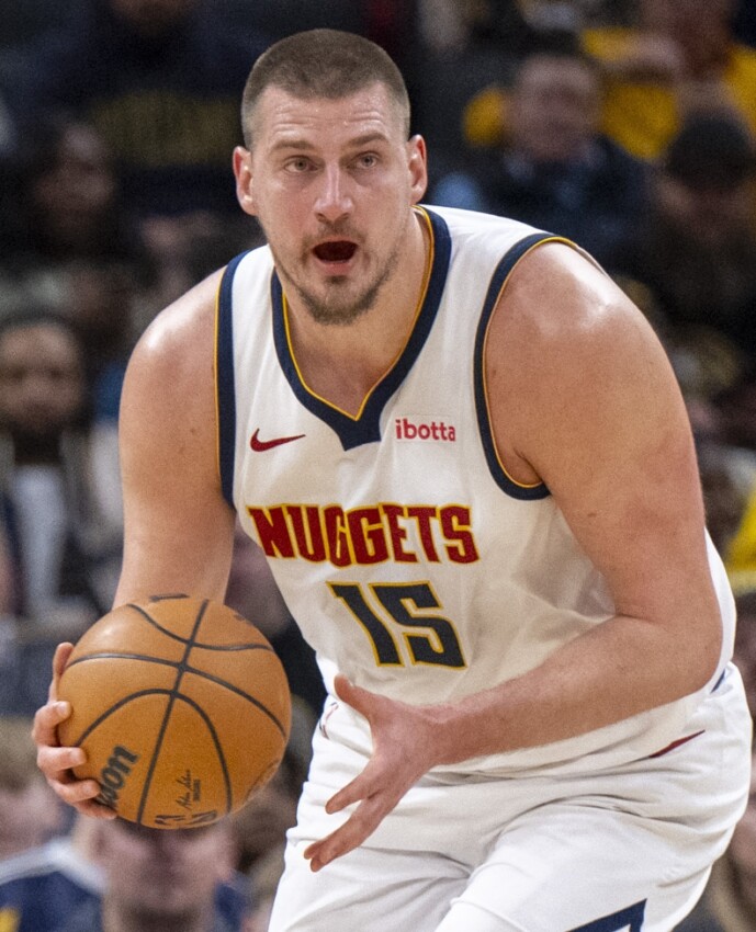 Nikola Jokic hace recordar a Wilt Chamberlain