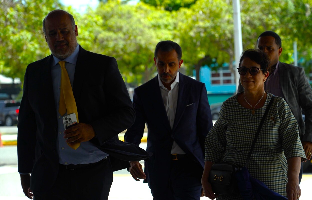 Propietario discoteca Jet Set llega a la Procuraduría General para ser ...