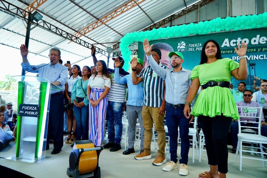 Leonel dice PRM suspendió marcha de mujeres por temor al fracaso